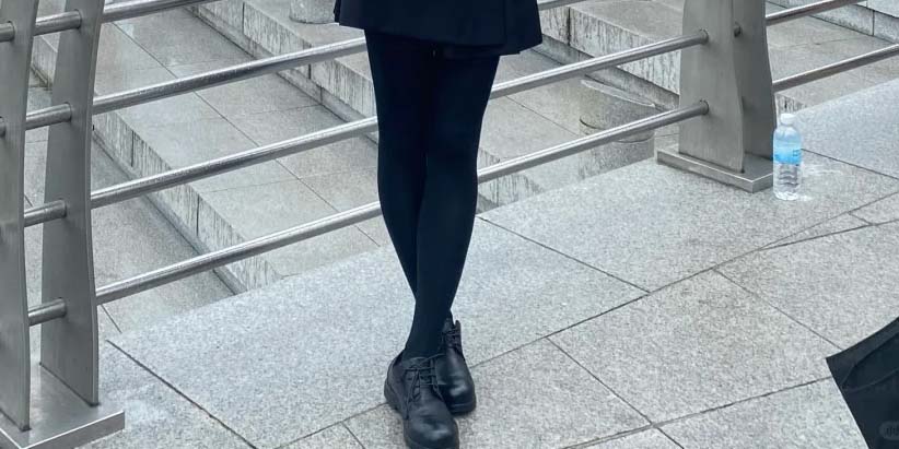 宋轶-厚黑色连裤袜-jk-短裙-皮鞋 | 星丝网ssss1234